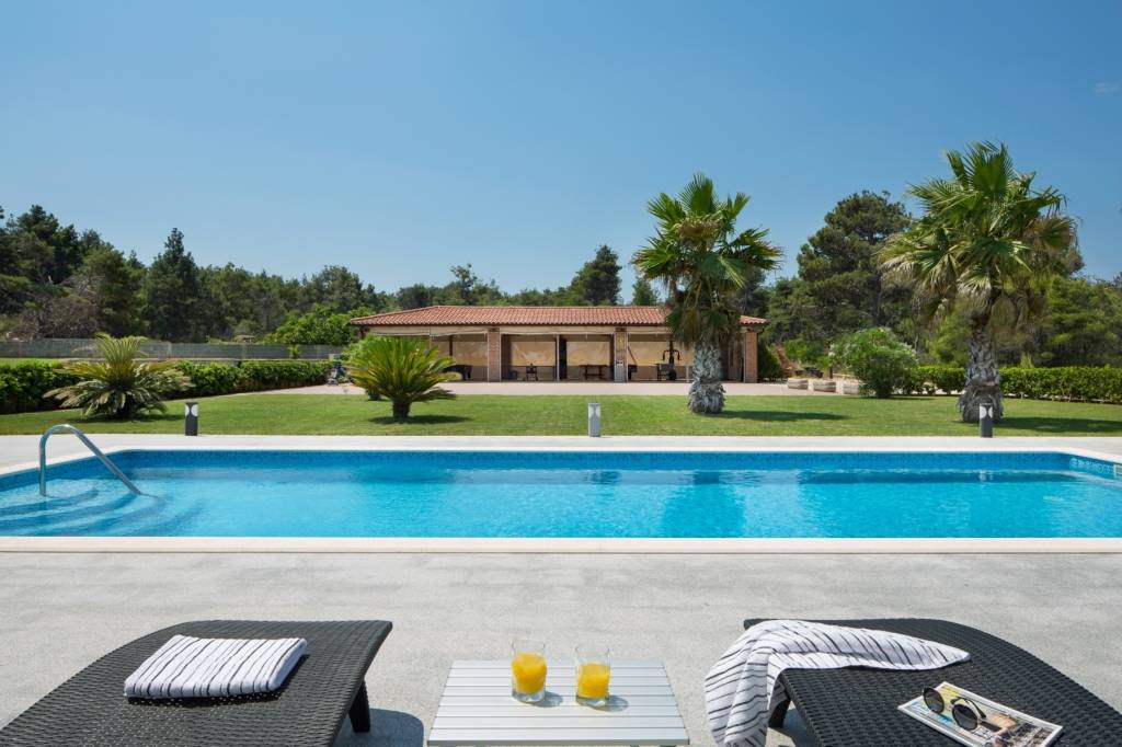 328 M² House ∙ 7 Bedrooms ∙ 28 Guests - Vir