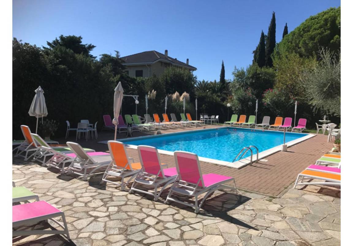 Ferienwohnung ∙ 1 Schlafzimmer ∙ 4 Gäste - Albenga