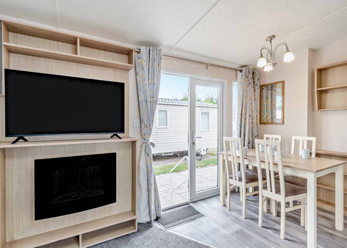 Caravan ∙ 3 Bedrooms ∙ 8 Guests - Great Yarmouth