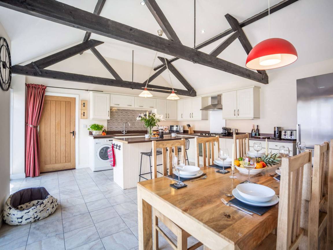 Cottage ∙ 4 Bedrooms ∙ 6 Guests - Seahouses