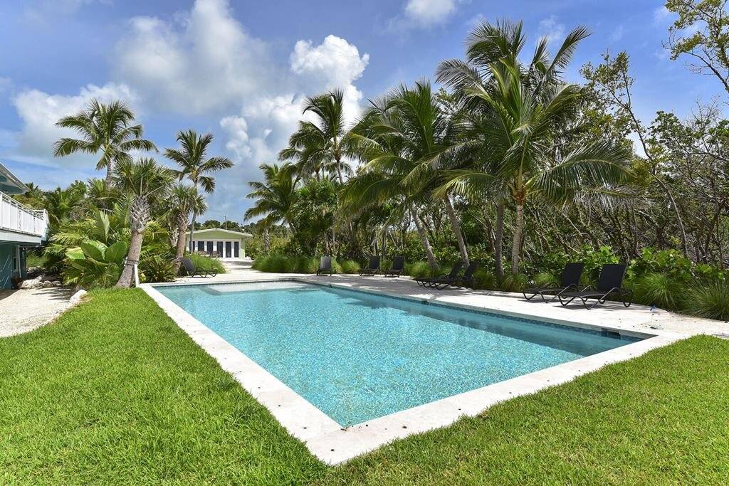 Cottage ∙ 2 Bedrooms ∙ 5 Guests - Florida Keys