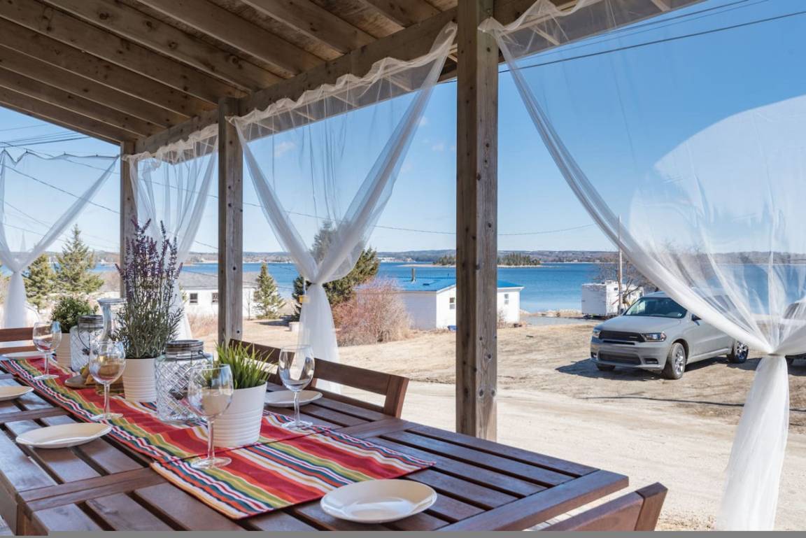 Ferienhaus ∙ 1 Schlafzimmer ∙ 8 Gäste - Nova Scotia