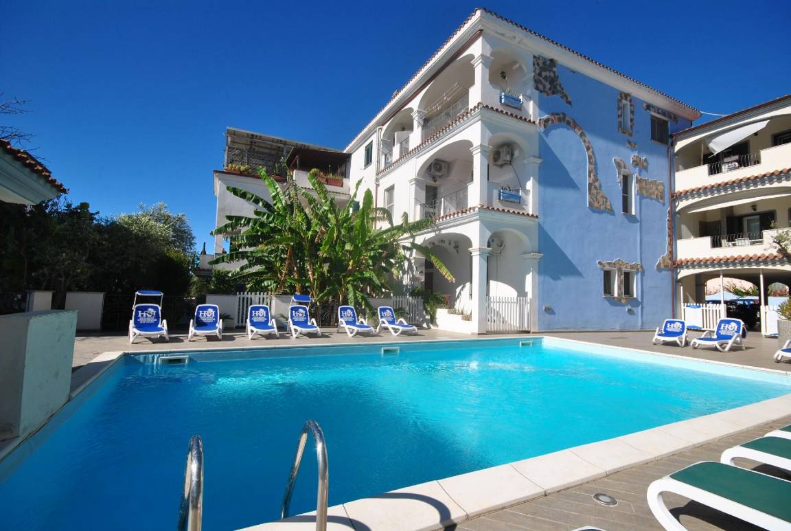 45 M² Apartment ∙ 1 Bedroom ∙ 4 Guests - Orosei