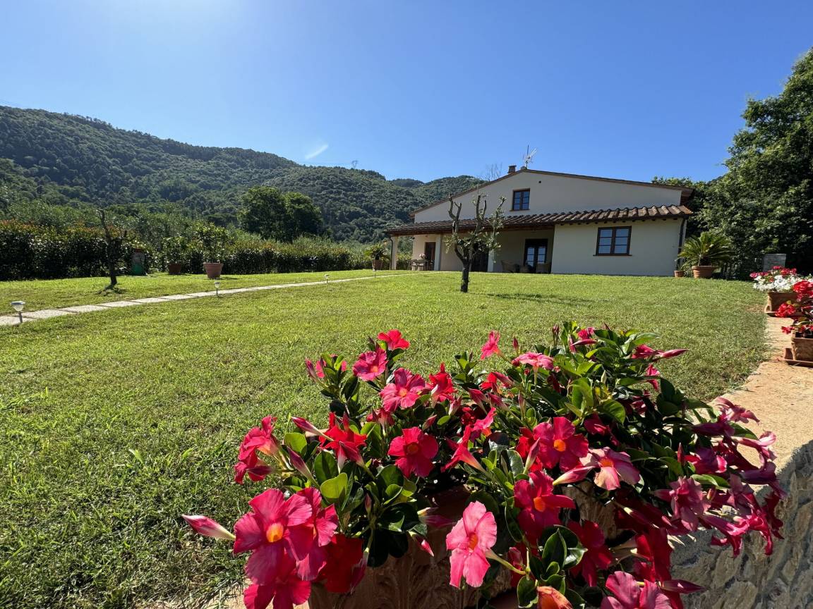 140 M² Villa ∙ 3 Chambres ∙ 7 Personnes - Lucca