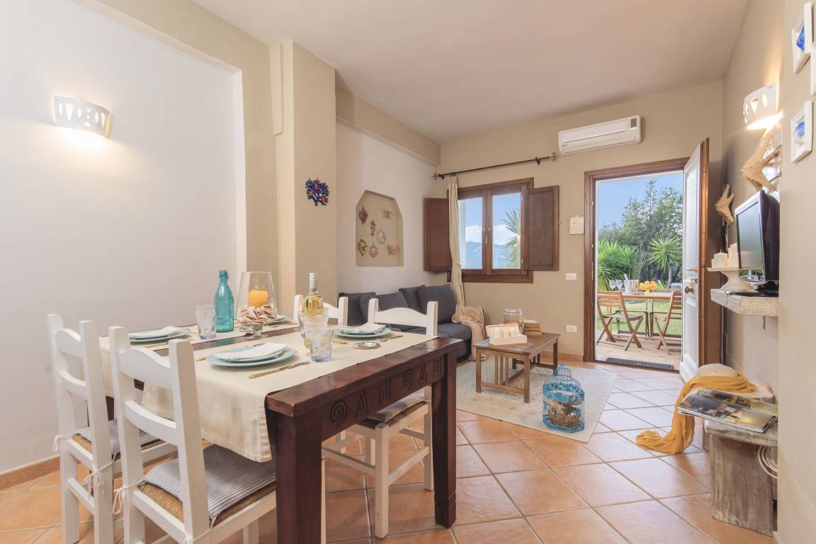 55 M² Ferienwohnung ∙ 1 Schlafzimmer ∙ 2 Gäste - Arzachena