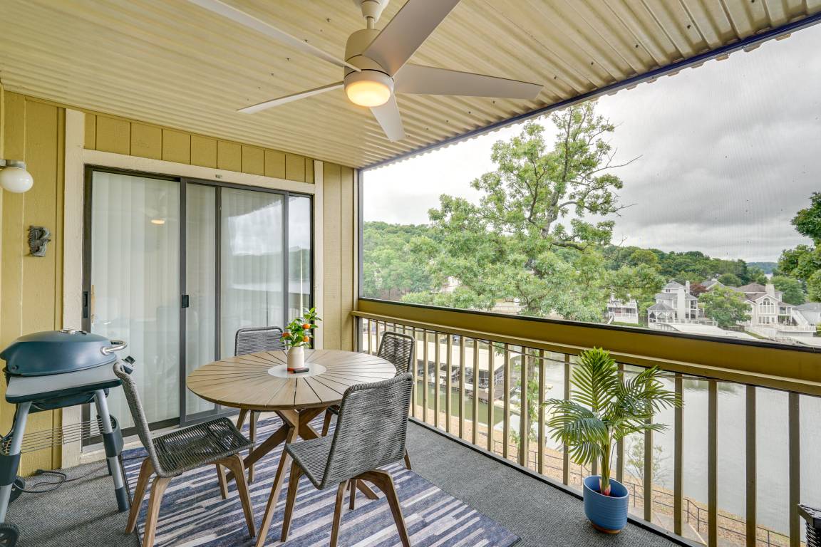 88 M² Apartment ∙ 2 Bedrooms ∙ 6 Guests - Sunrise Beach, MO