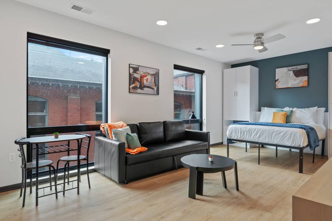 Studio Flat ∙ 4 Guests - Irvington Historic District, IN