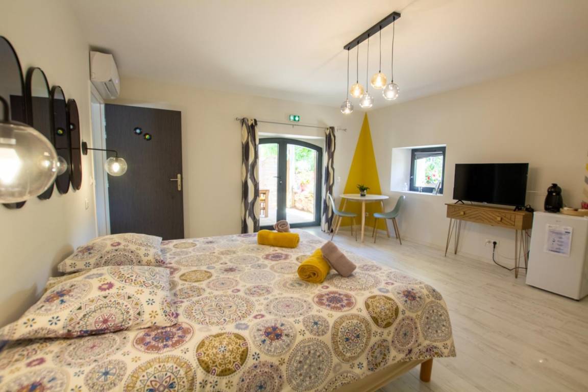 35 M² Majatalo ∙ 1 Makuuhuone ∙ 2 Vierasta - Belvès