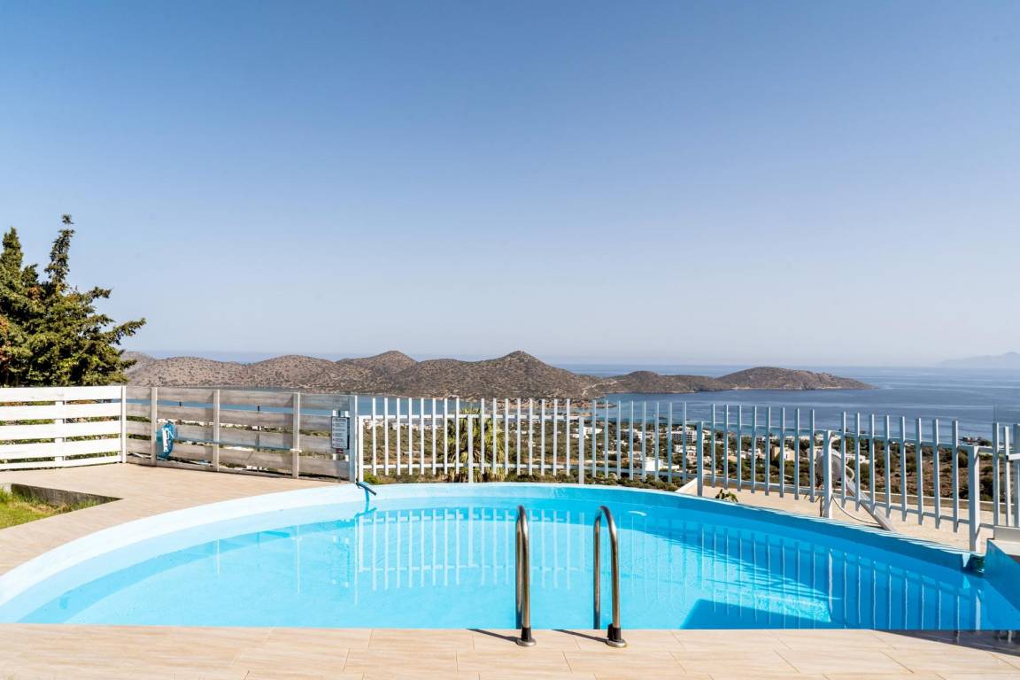 270 M² Villa ∙ 3 Bedrooms ∙ 6 Guests - Elounda