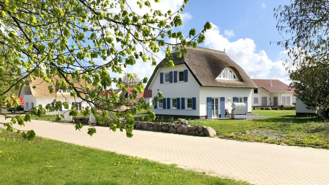 110 M² House ∙ 2 Bedrooms ∙ 4 Guests - Hiddensee