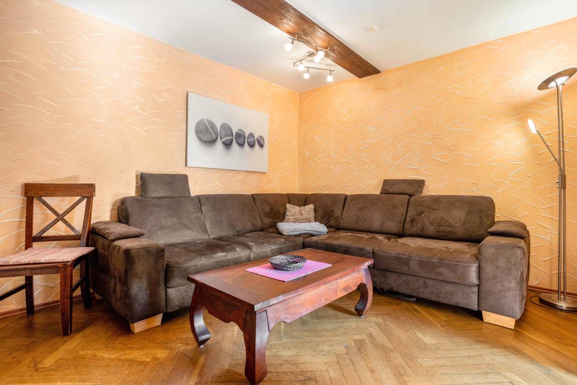 80 M² Ferienwohnung ∙ 2 Schlafzimmer ∙ 7 Gäste - Malchin