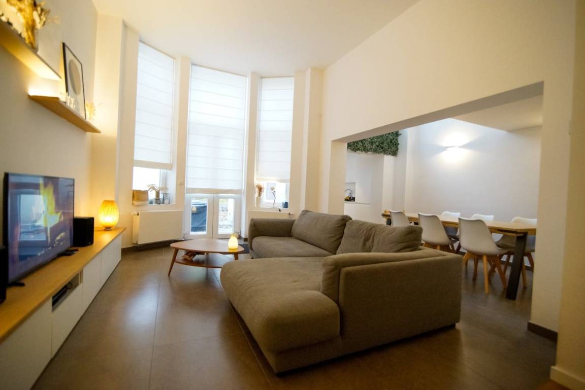 125 M² Apartamento ∙ 2 Habitaciones ∙ 4 Huéspedes - Bruselas