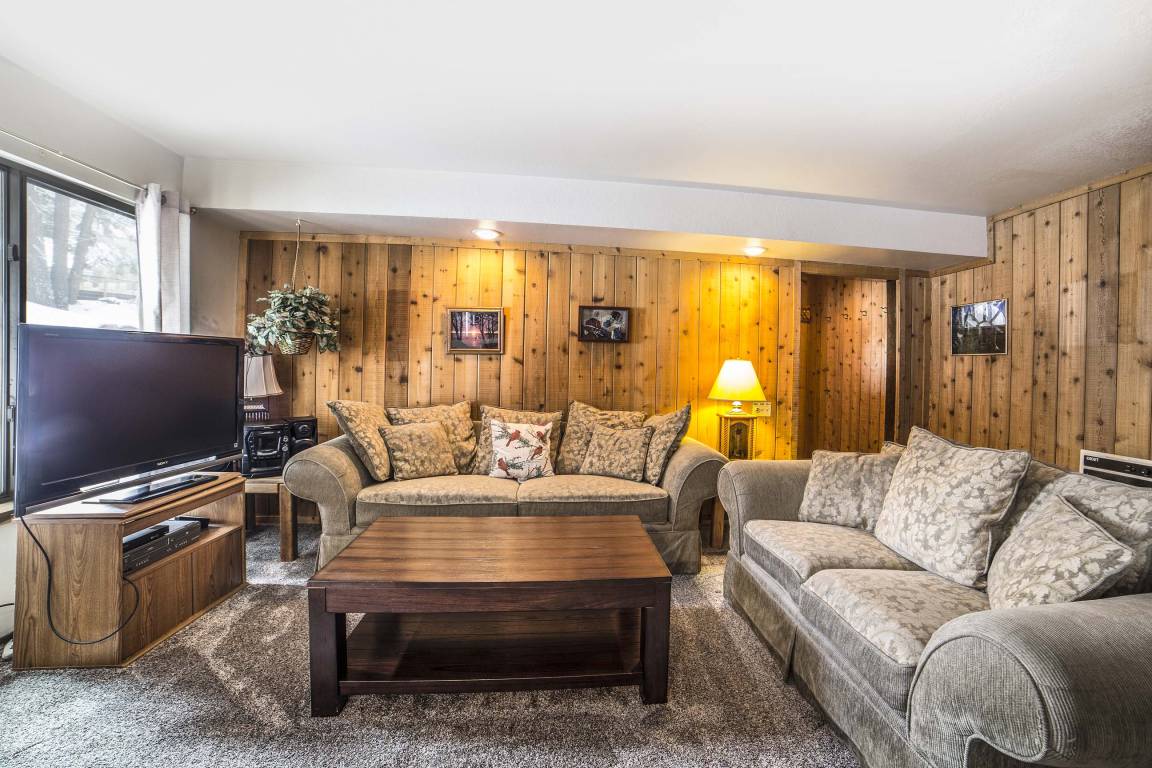 86 M² Condo ∙ 2 Bedrooms ∙ 6 Guests - Mammoth Mountain, CA