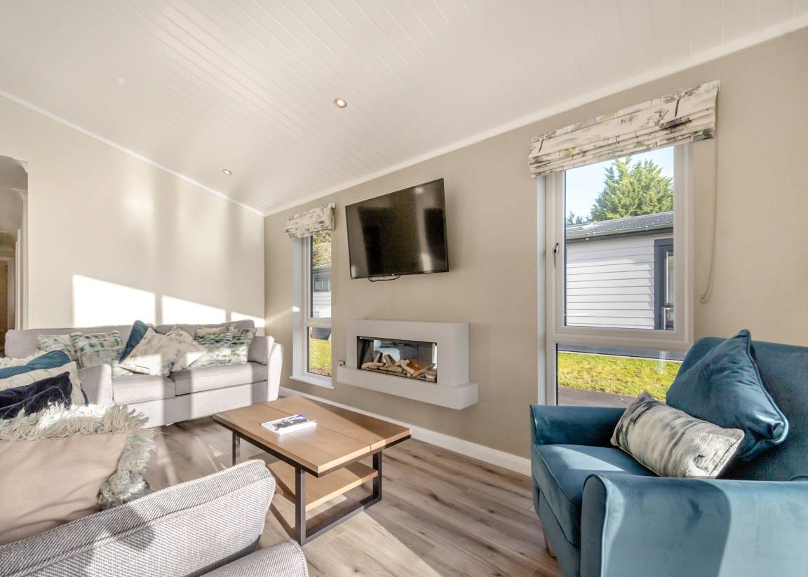 Chalet ∙ 4 Bedrooms ∙ 8 Guests - Cotswolds