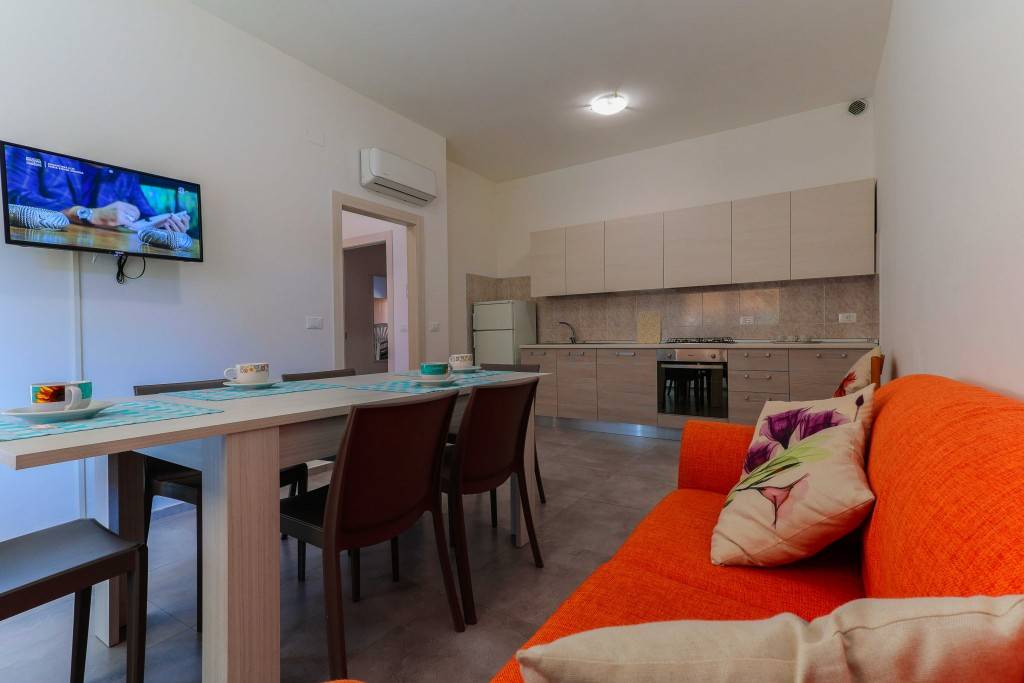 100 M² Apartment ∙ 3 Bedrooms ∙ 8 Guests - Alba Adriatica