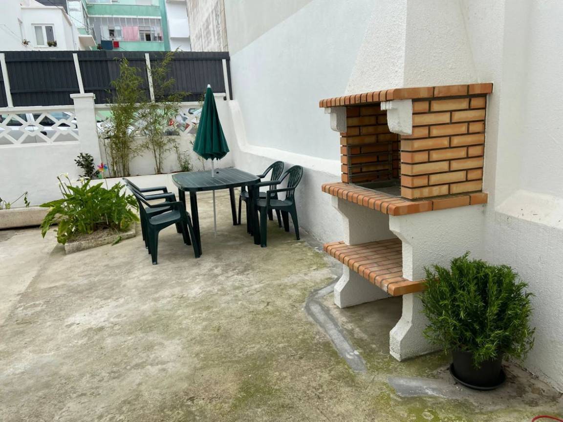 75 M² Maison De Vacances ∙ 2 Chambres ∙ 4 Personnes - Costa da Caparica