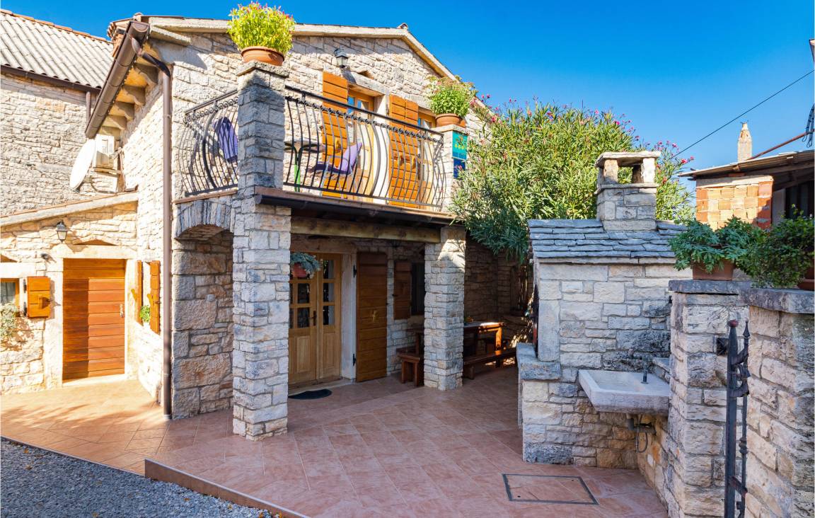 61 M² Maisonette ∙ 2 Bedrooms ∙ 4 Guests - Kanfanar