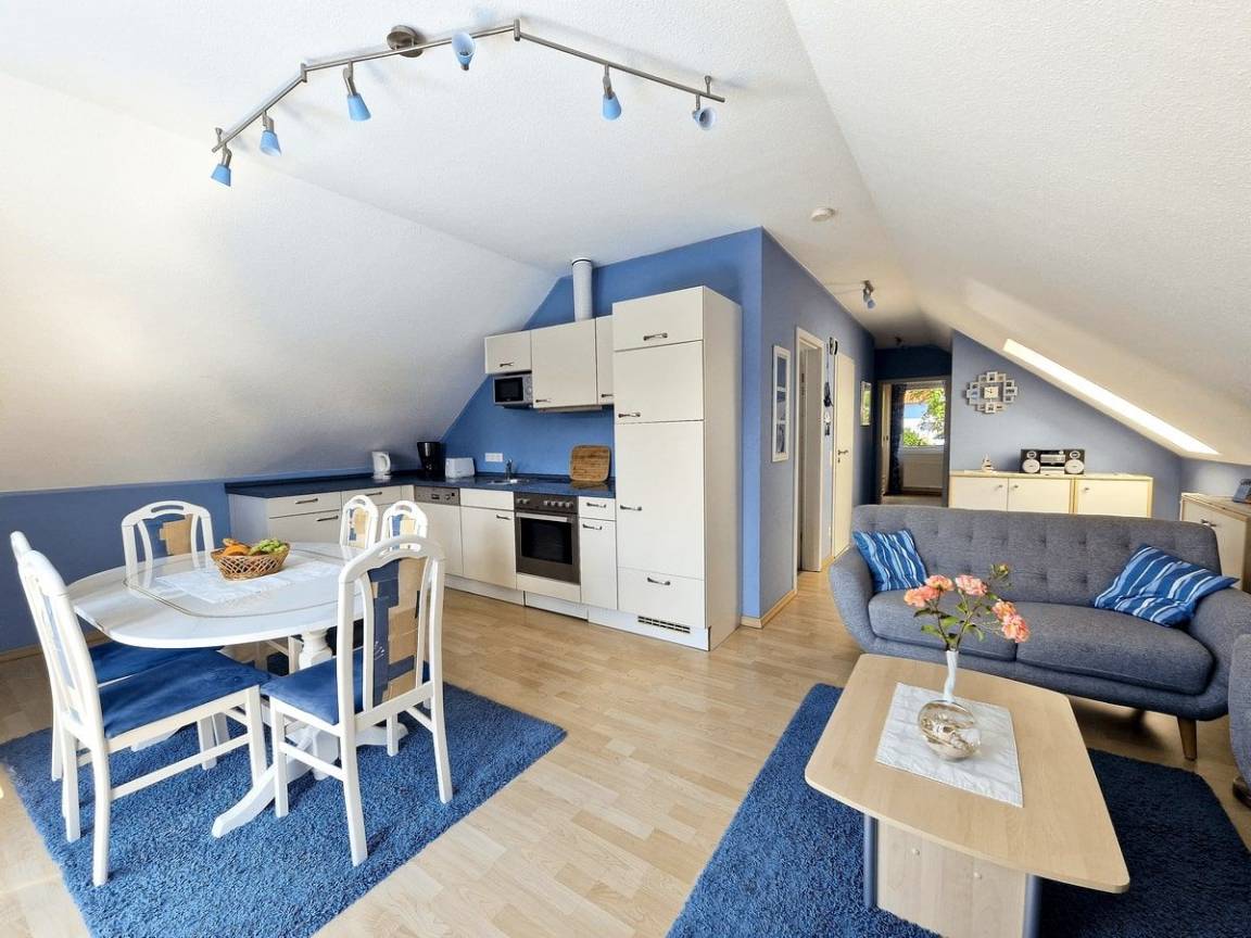70 M² Apartment ∙ 2 Bedrooms ∙ 4 Guests - Travemünde