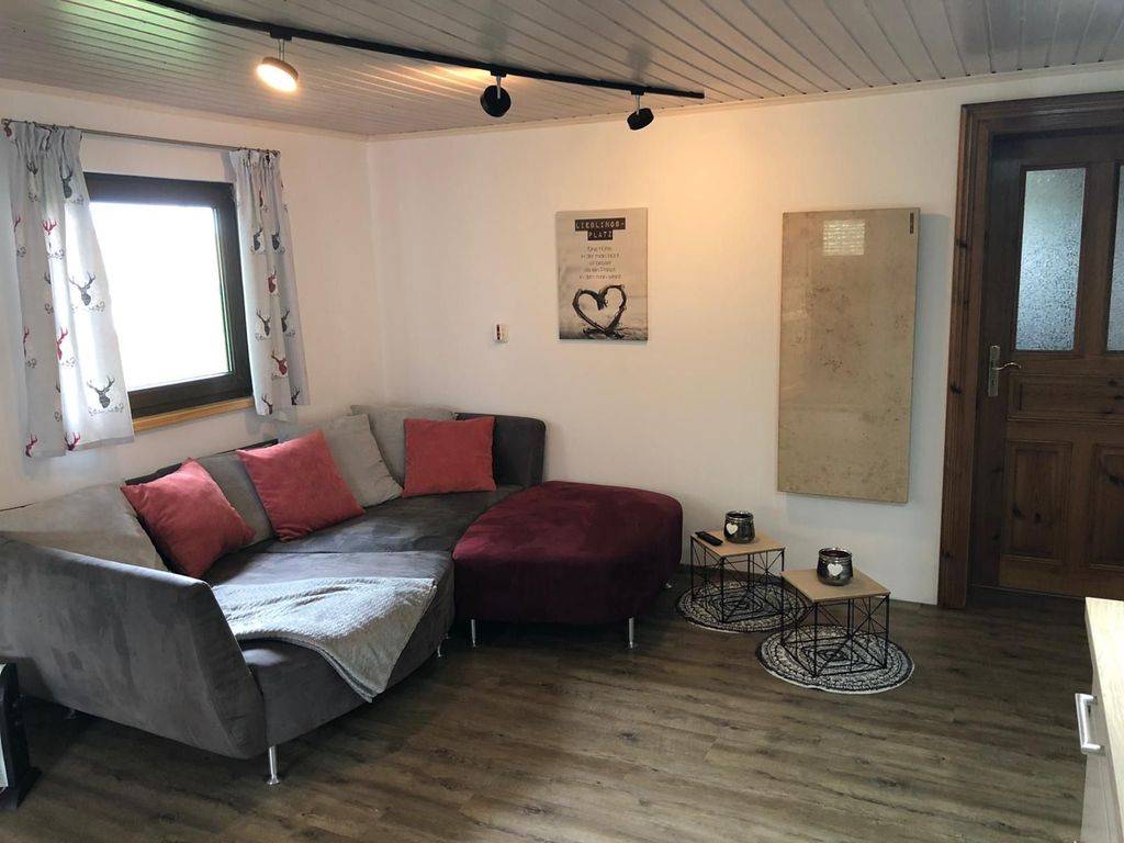 70 M² Ferienhaus ∙ 2 Schlafzimmer ∙ 5 Gäste - Litzendorf