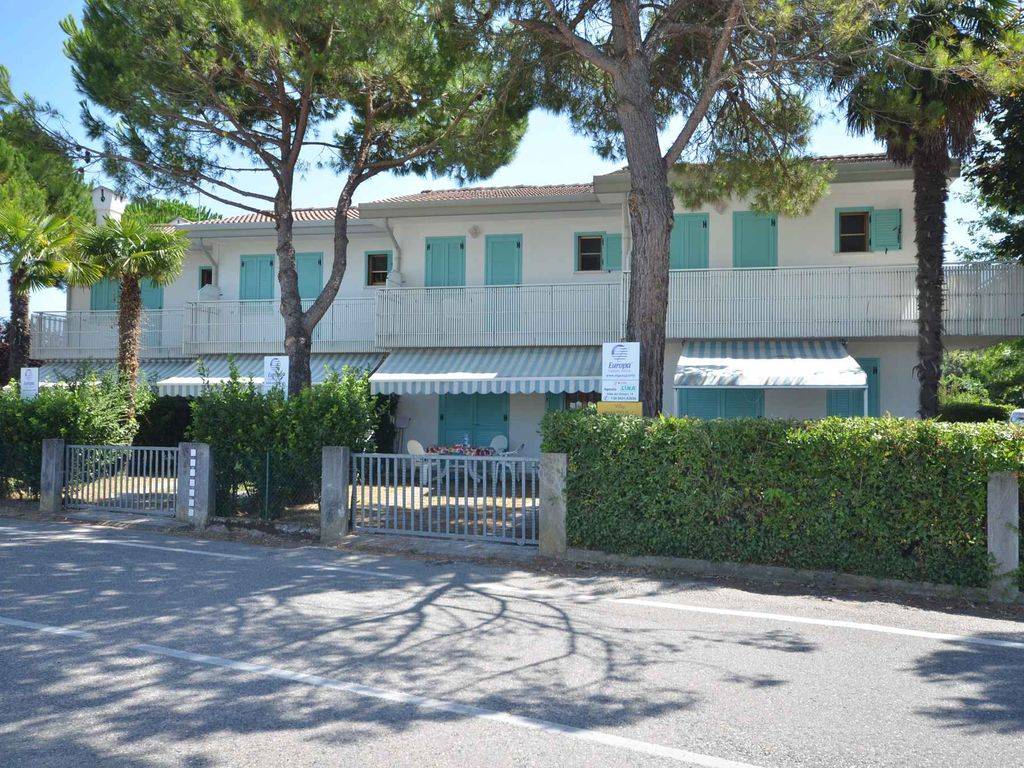 Vakantiehuis Met Airconditioning En Balkon - Caorle