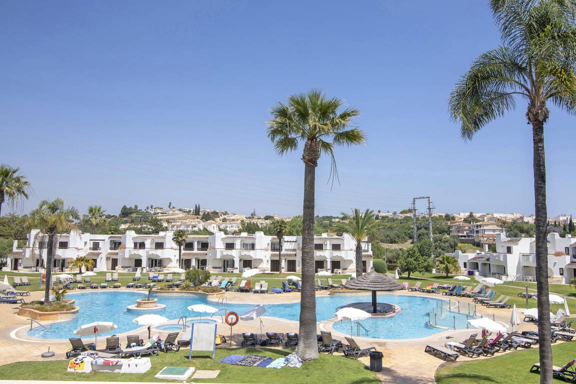 140 M² Villa ∙ 2 Slaapkamers ∙ 5 Gasten - Guia
