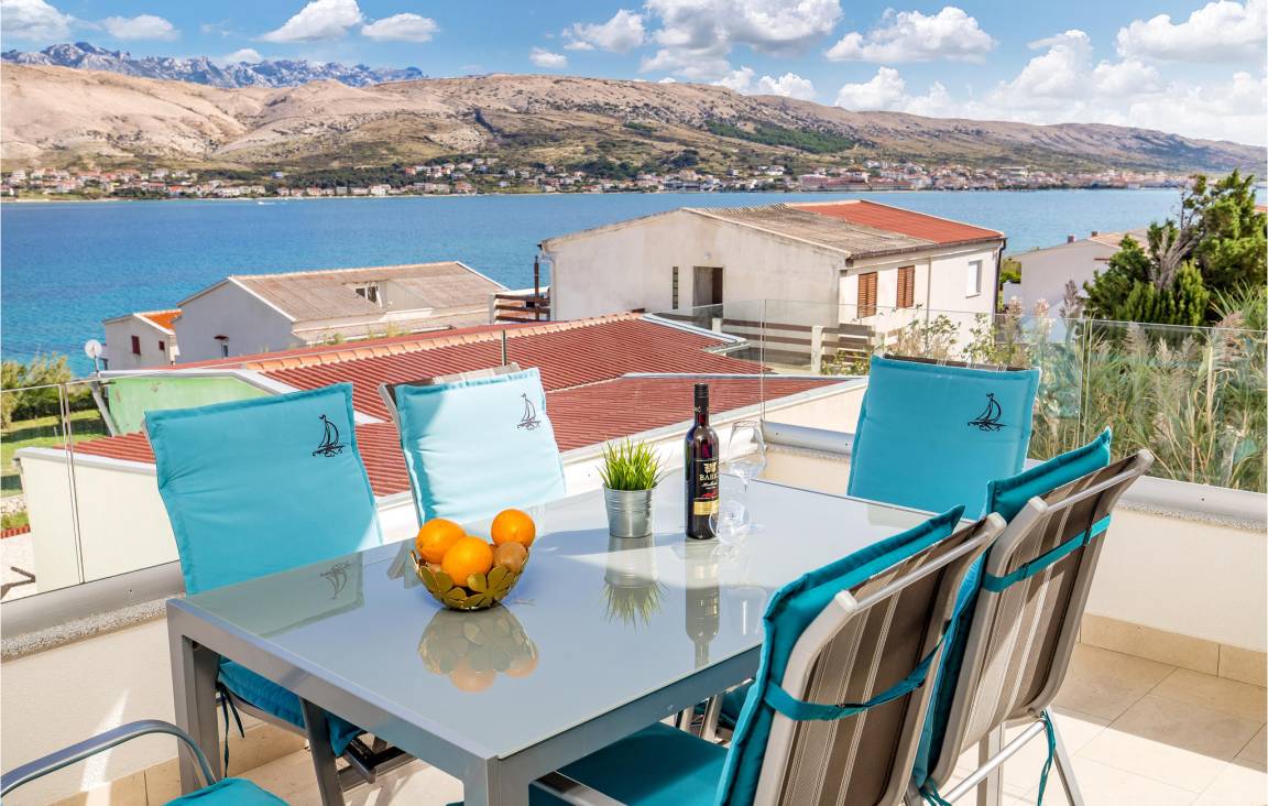 55 M² Apartment ∙ 2 Bedrooms ∙ 5 Guests - Pag