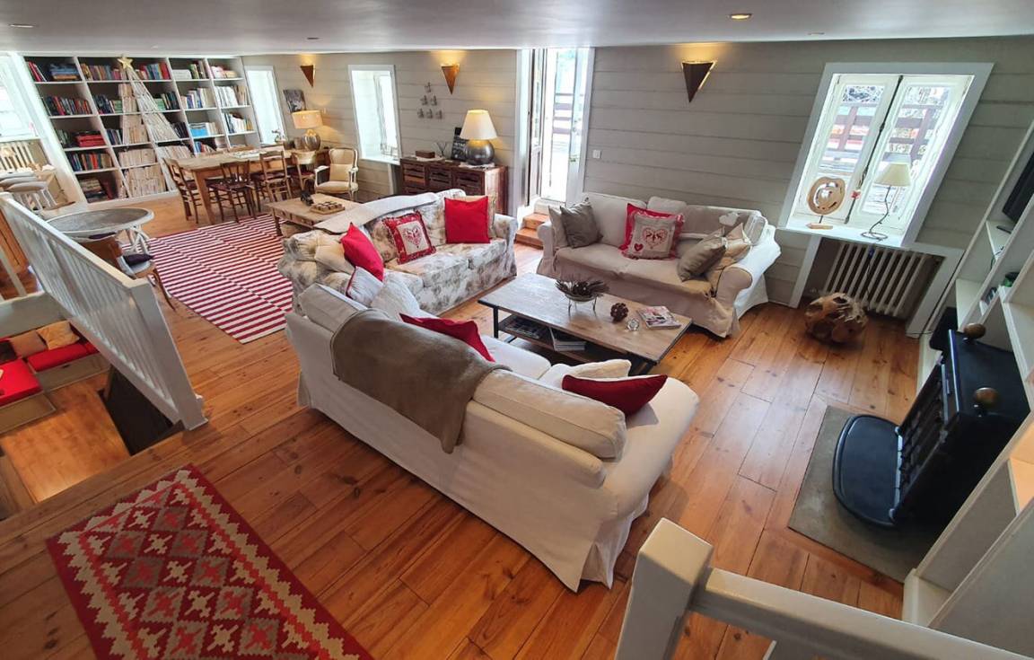 450 M² Chalet ∙ 8 Bedrooms ∙ 15 Guests - Oz-en-Oisans
