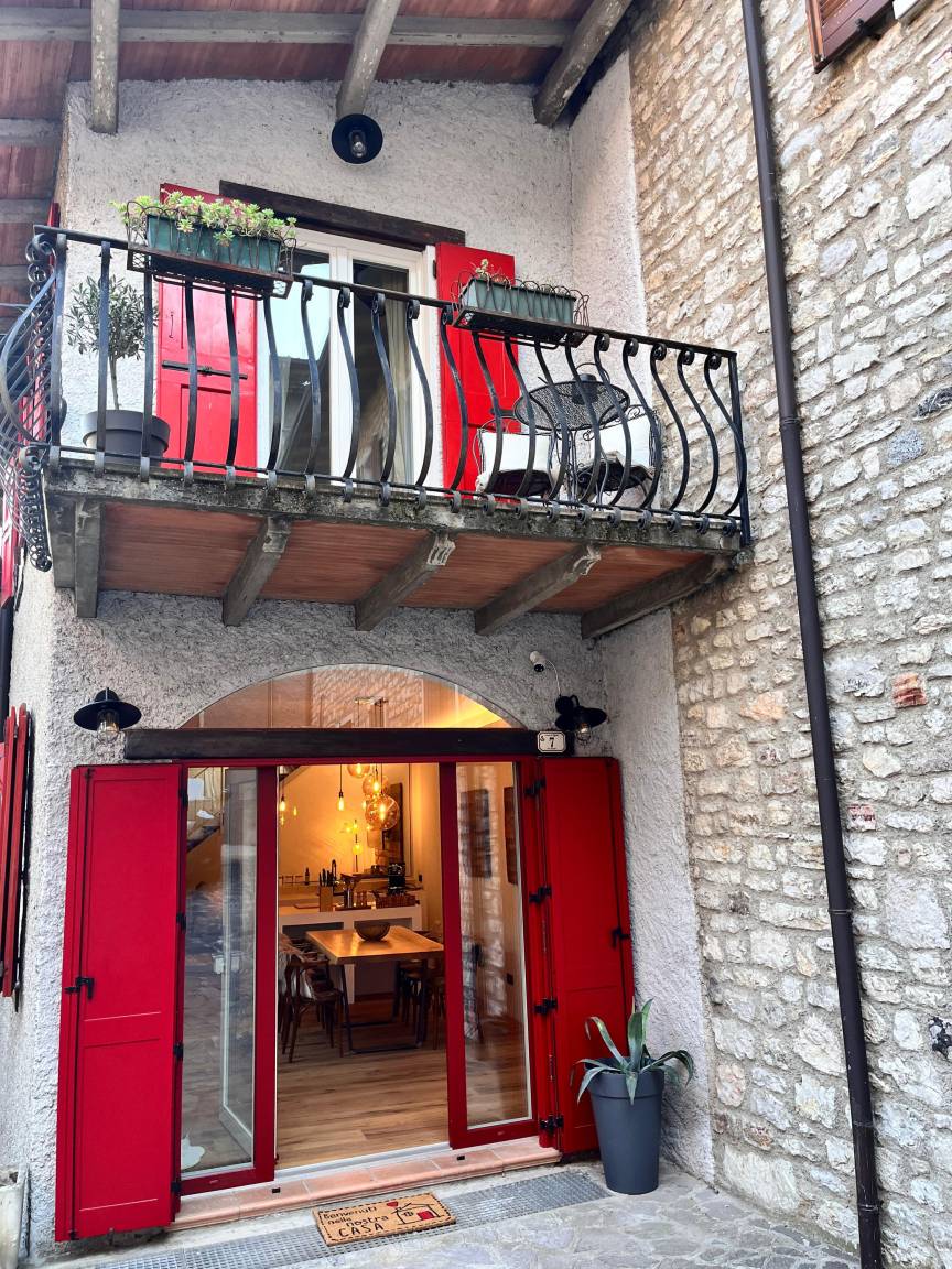 95 M² Ferienhaus ∙ 2 Schlafzimmer ∙ 6 Gäste - Limone Sul Garda