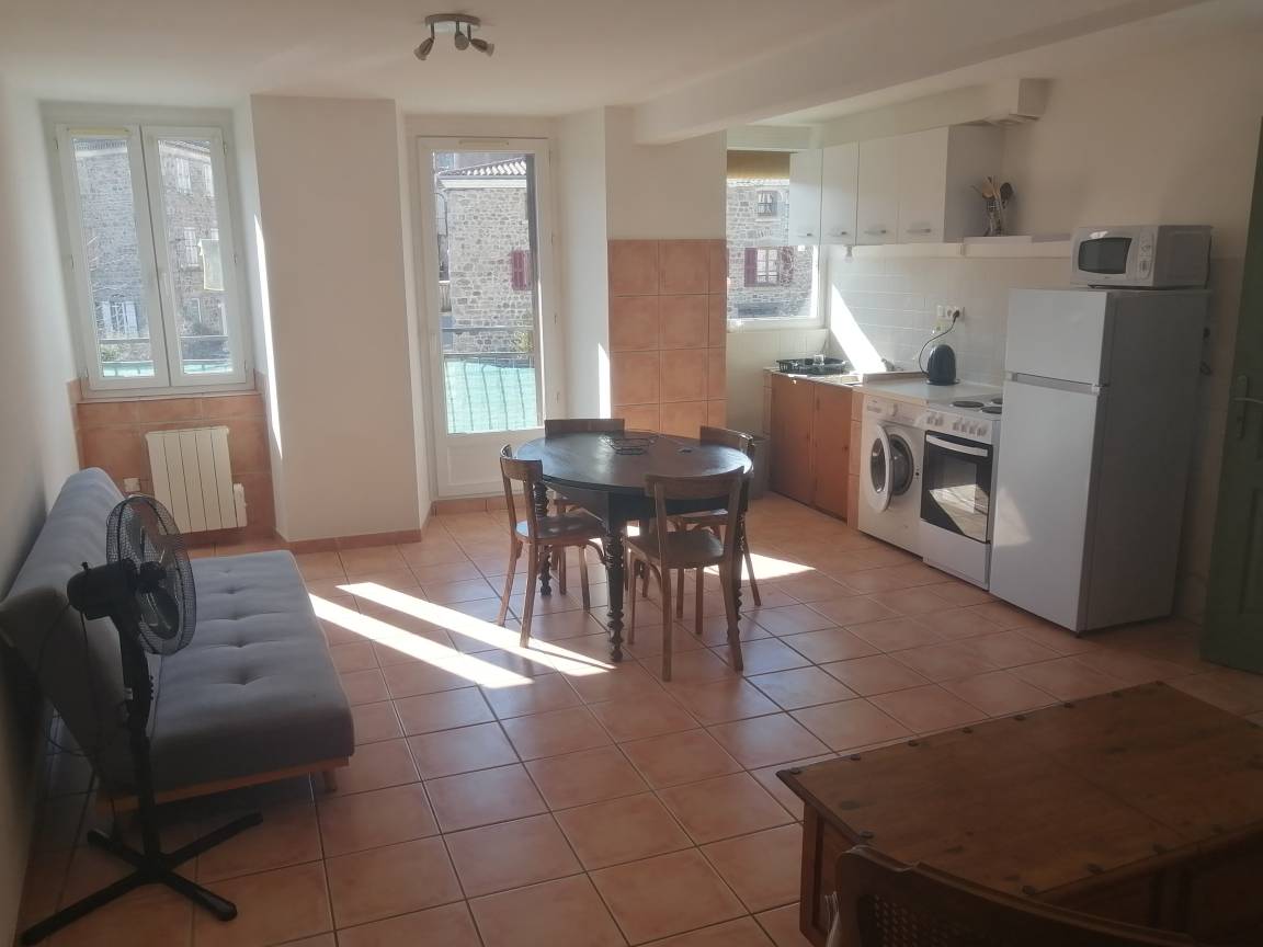 50 M² Apartment ∙ 2 Bedrooms ∙ 5 Guests - Annonay