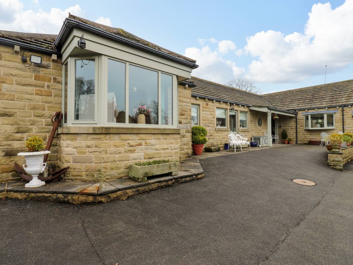 Cottage ∙ 3 Bedrooms ∙ 6 Guests - West Yorkshire