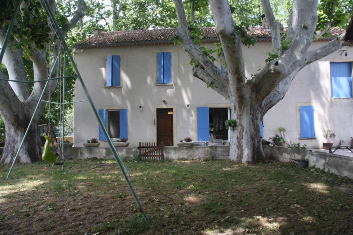 150 M² House ∙ 5 Bedrooms ∙ 10 Guests - Avignon
