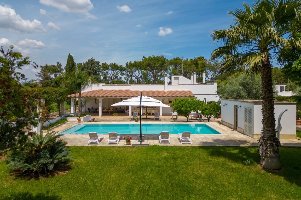 300 M² Villa ∙ 5 Bedrooms ∙ 12 Guests - Lecce