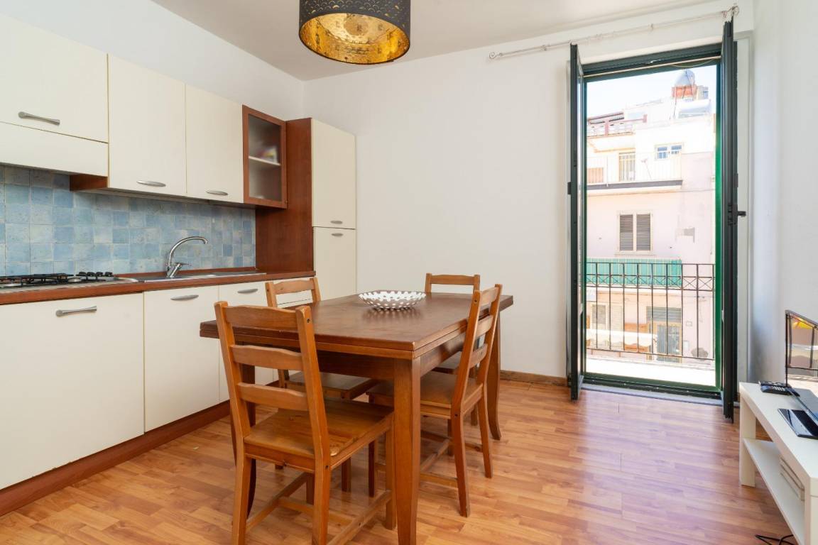 60 M² Apartment ∙ 2 Bedrooms ∙ 4 Guests - San Lorenzo