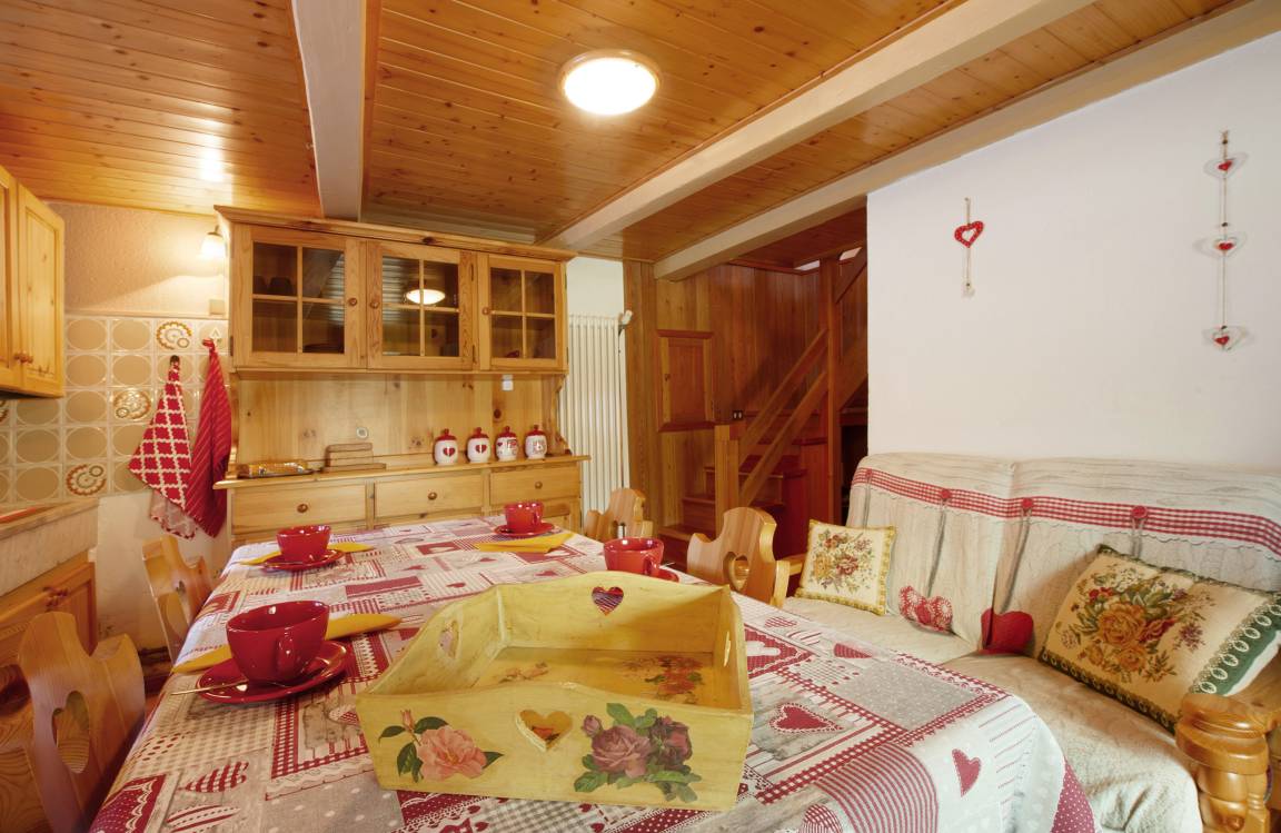 70 M² Cabin ∙ 2 Bedrooms ∙ 4 Guests - Courmayeur