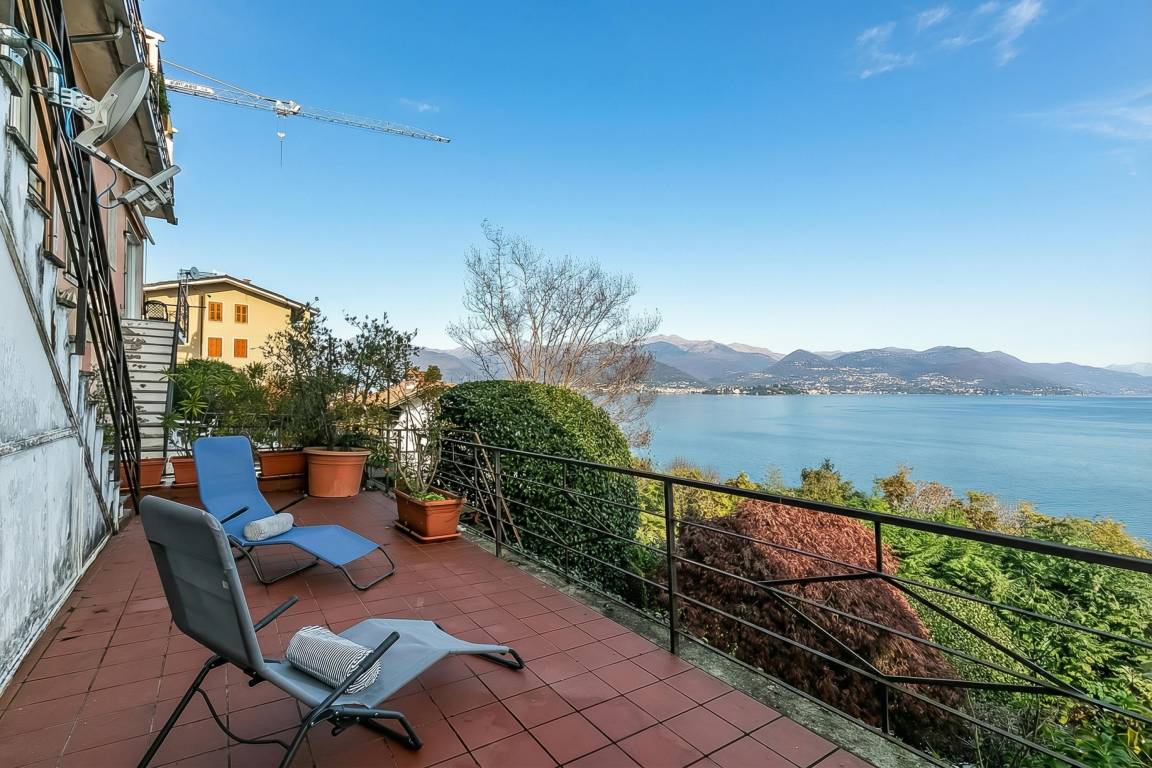 105 M² Apartment ∙ 3 Bedrooms ∙ 6 Guests - Stresa