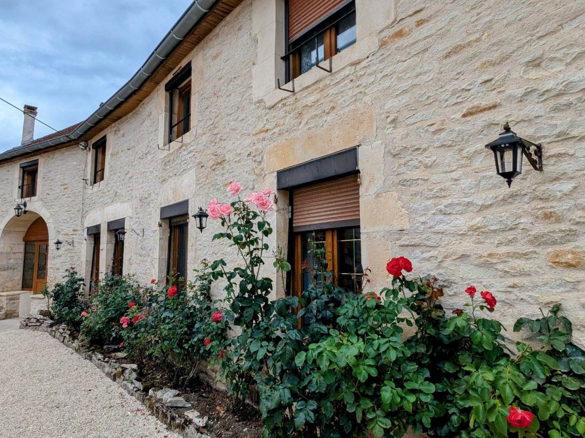 240 M² Cottage ∙ 6 Slaapkamers ∙ 12 Gasten - Côte-d'Or