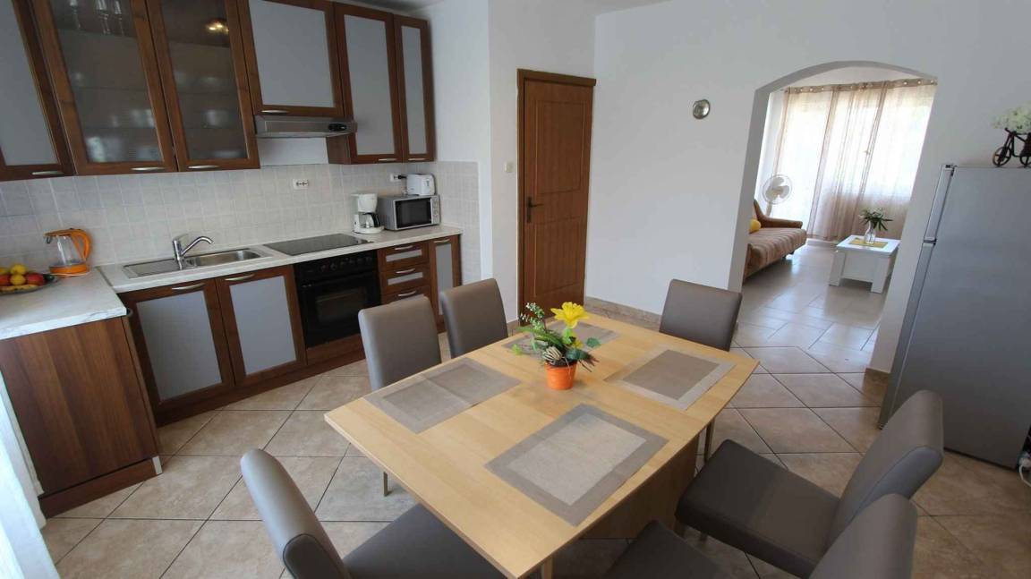 89 M² Apartment ∙ 3 Bedrooms ∙ 7 Guests - Malinska