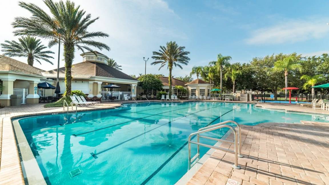 261 M² Villa ∙ 6 Bedrooms ∙ 15 Guests - Florida