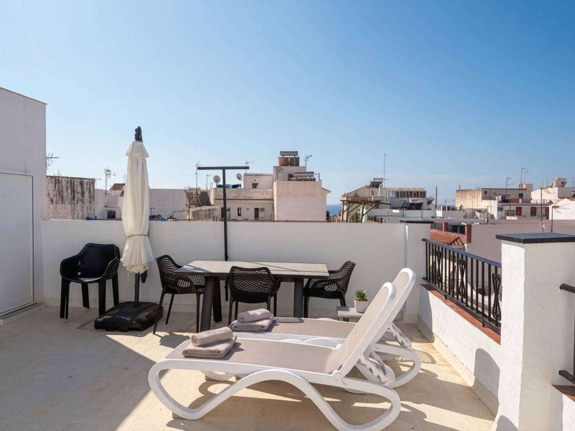 92 M² Maison De Vacances ∙ 3 Chambres ∙ 6 Personnes - Nerja