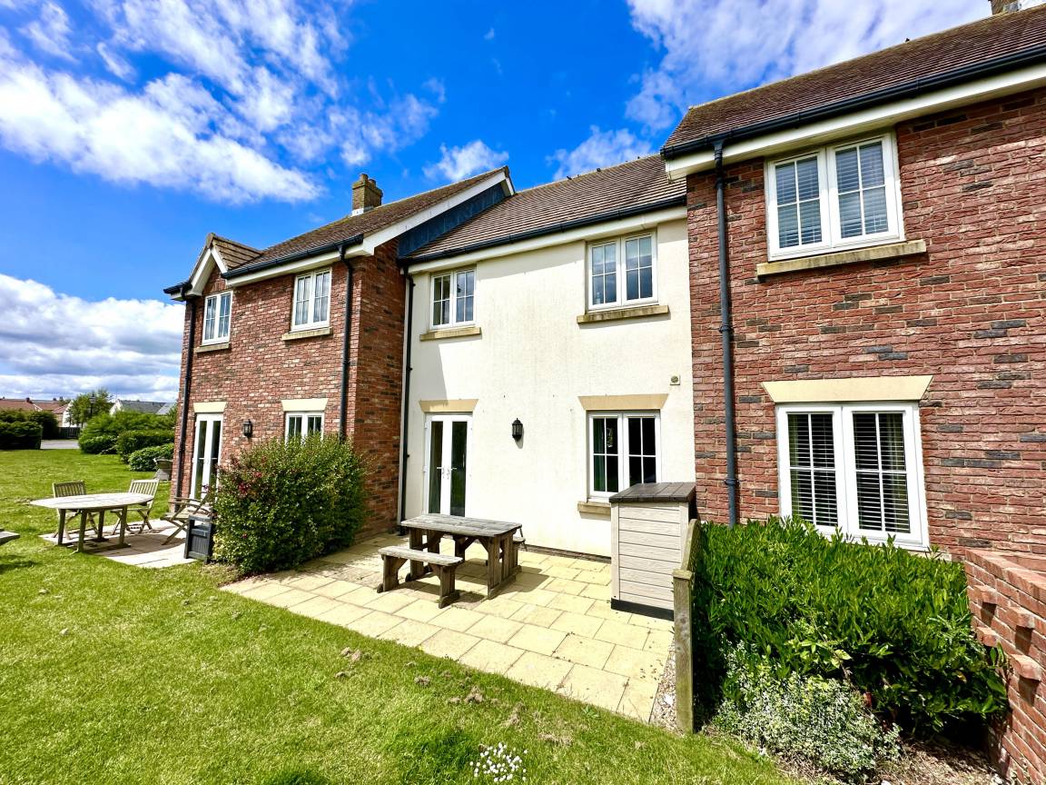 Cottage ∙ 3 Bedrooms ∙ 6 Guests - Filey