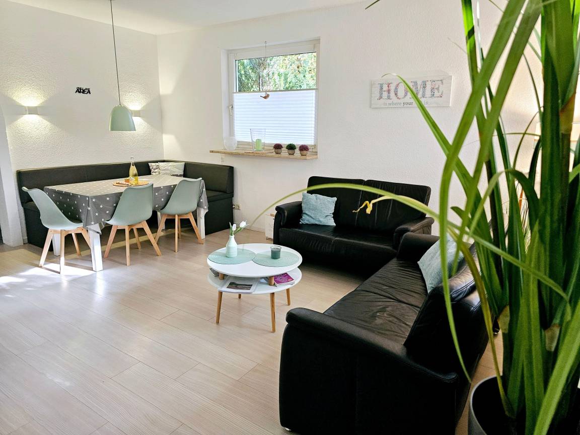 90 M² Ferienhaus ∙ 3 Schlafzimmer ∙ 5 Gäste - Undeloh