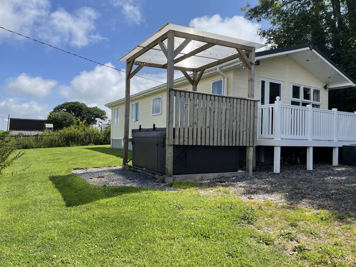 Cottage ∙ 3 Bedrooms ∙ 6 Guests - Narberth