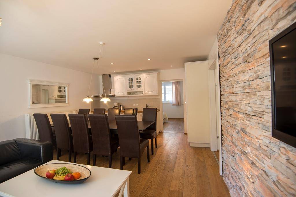 110 M² Apartment ∙ 4 Bedrooms ∙ 12 Guests - Dorfgastein