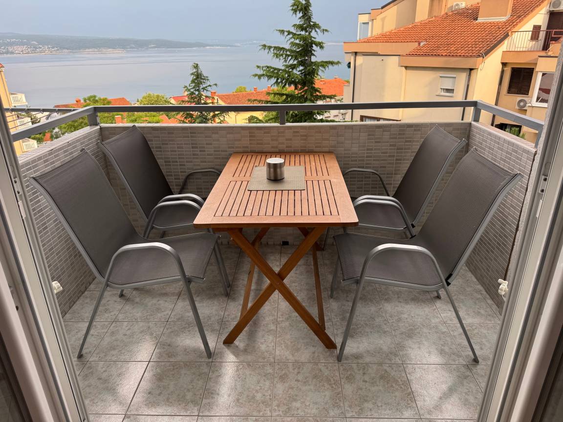 83 M² Ferienwohnung ∙ 2 Schlafzimmer ∙ 6 Gäste - Crikvenica