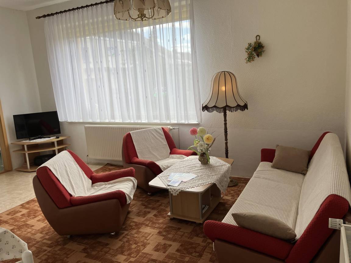 60 M² Ferienwohnung ∙ 2 Schlafzimmer ∙ 4 Gäste - Thum