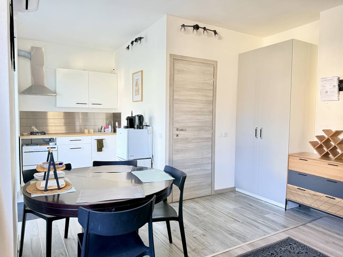 33 M² Chambre D'hôtes ∙ 1 Chambre ∙ 4 Personnes - Lac Majeur