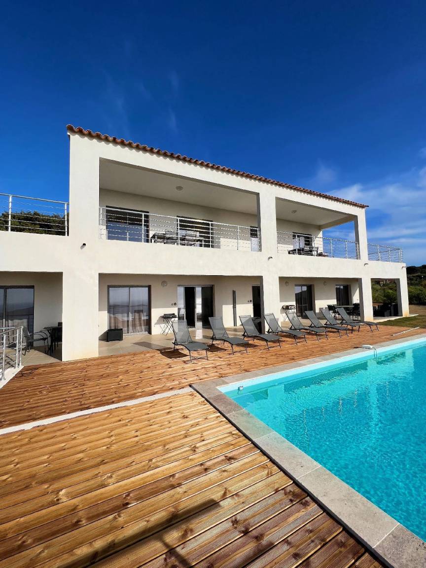 95 M² Appartement ∙ 3 Chambres ∙ 6 Personnes - Sagone