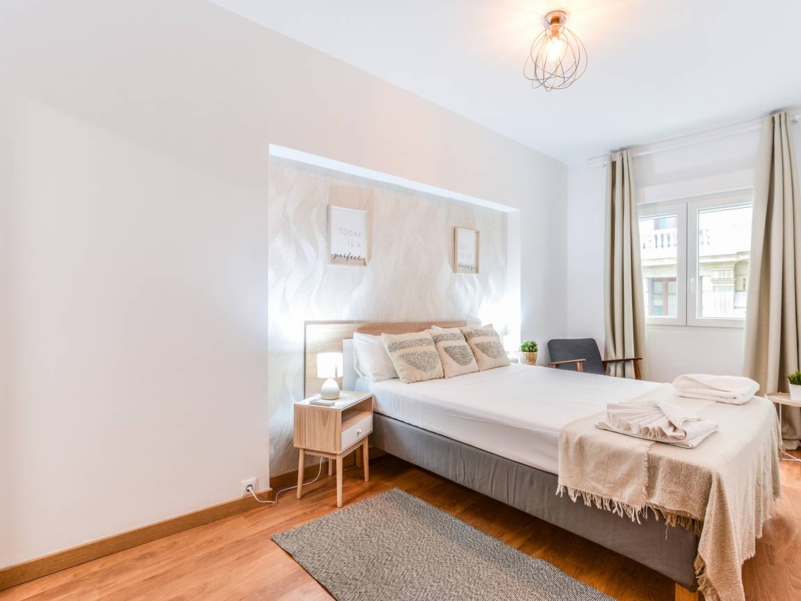 48 M² Apartment ∙ 2 Bedrooms ∙ 4 Guests - Madrid