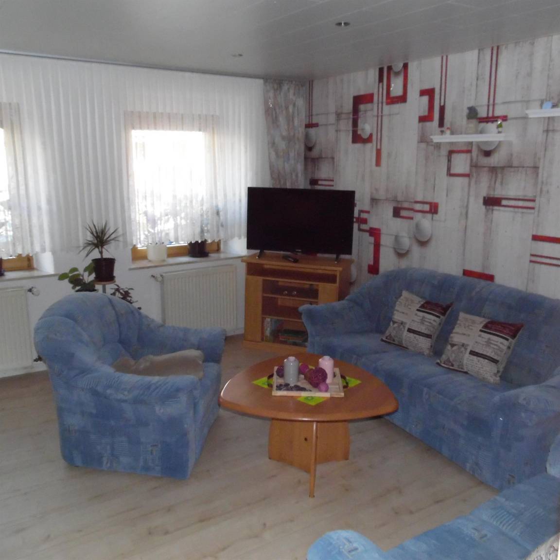 110 M² Ferienwohnung ∙ 3 Schlafzimmer ∙ 6 Gäste - Hermeskeil