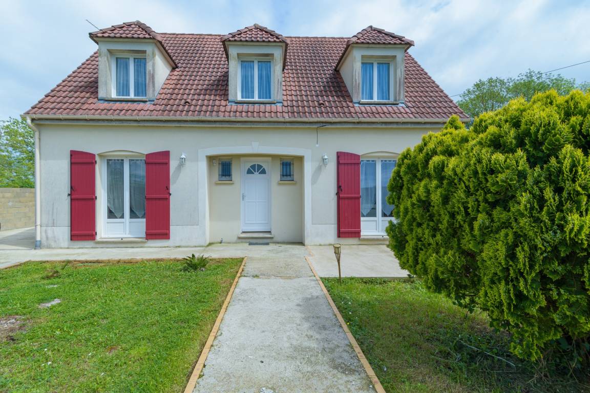 132 M² Maison De Vacances ∙ 5 Chambres ∙ 9 Personnes - Bailly-Romainvilliers
